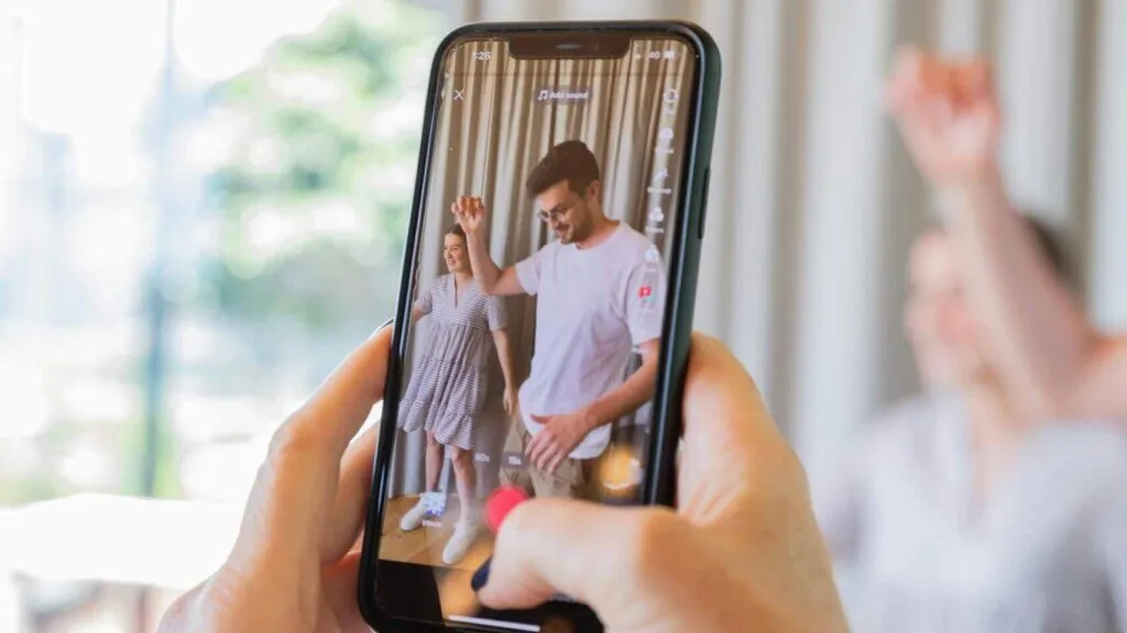 2025’s Most Talked-About Viral Moments | What’s Trending