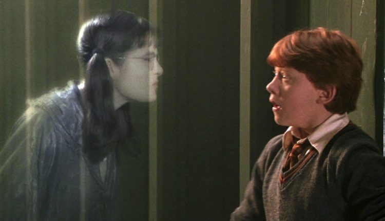 Official Harry Potter Twitter Feed Tells Us Wizards Pooped on the Floor ...