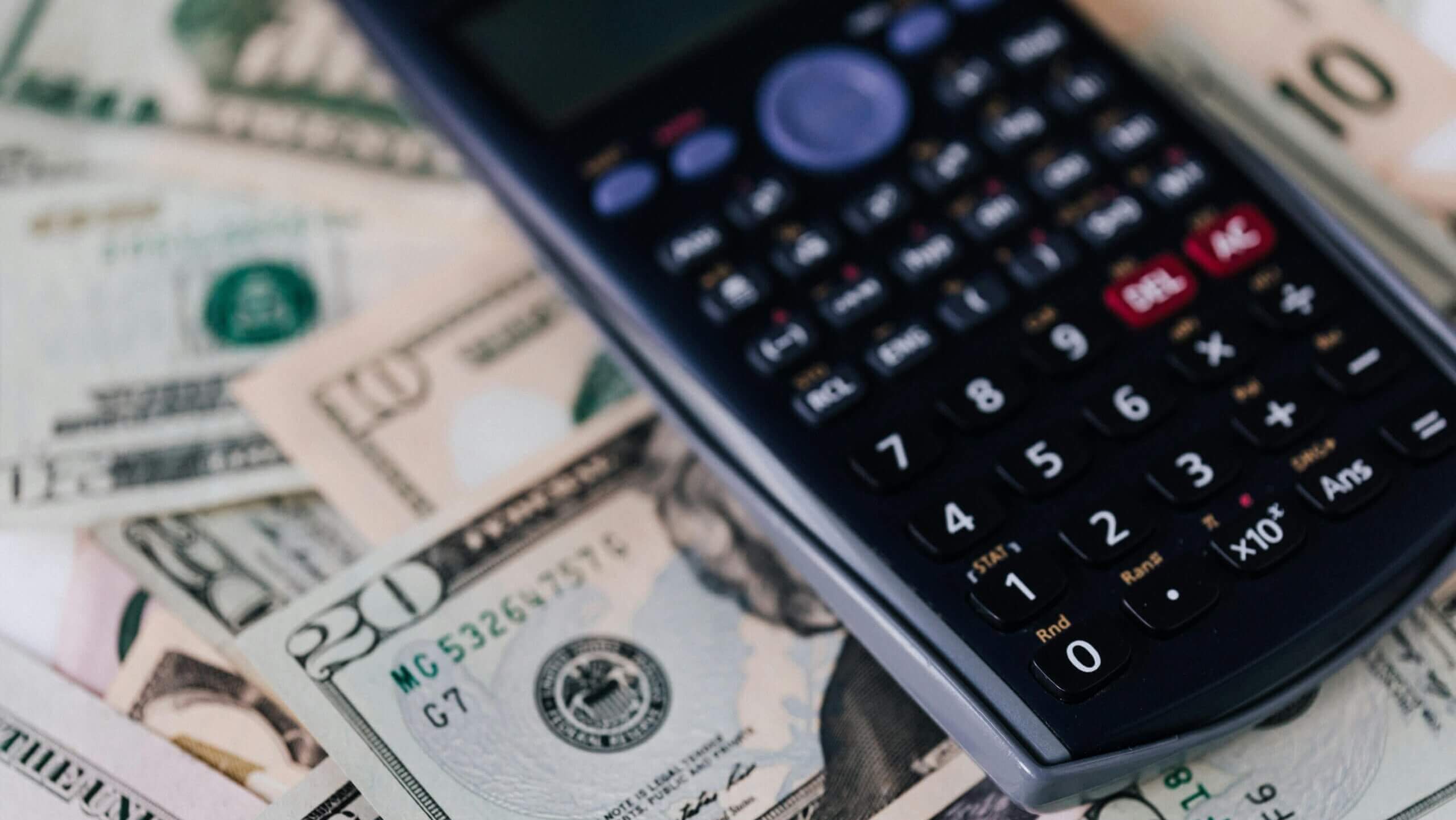 Side Hustle Boom: What Gig Workers Need to Know About Taxes | What's Trending